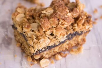 How To Make Date Squares (Newfoundland Date Crumbles) So Good!