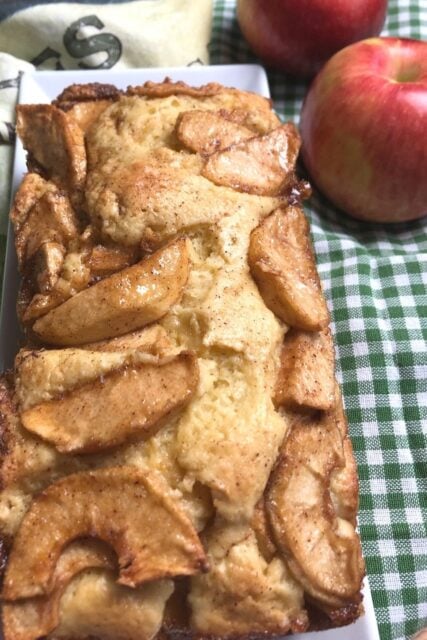 Ultimate Apple Pie Bread Recipe - Easy and Delectable!