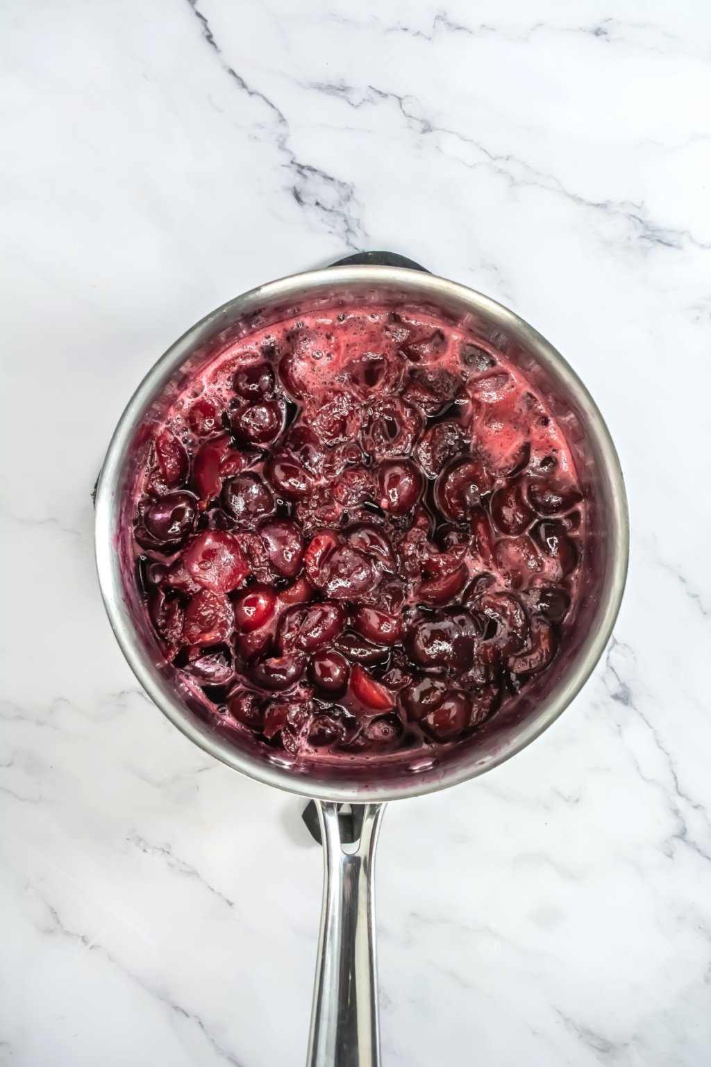 Grandma's Sweet Cherry Pie | Buttery Crust